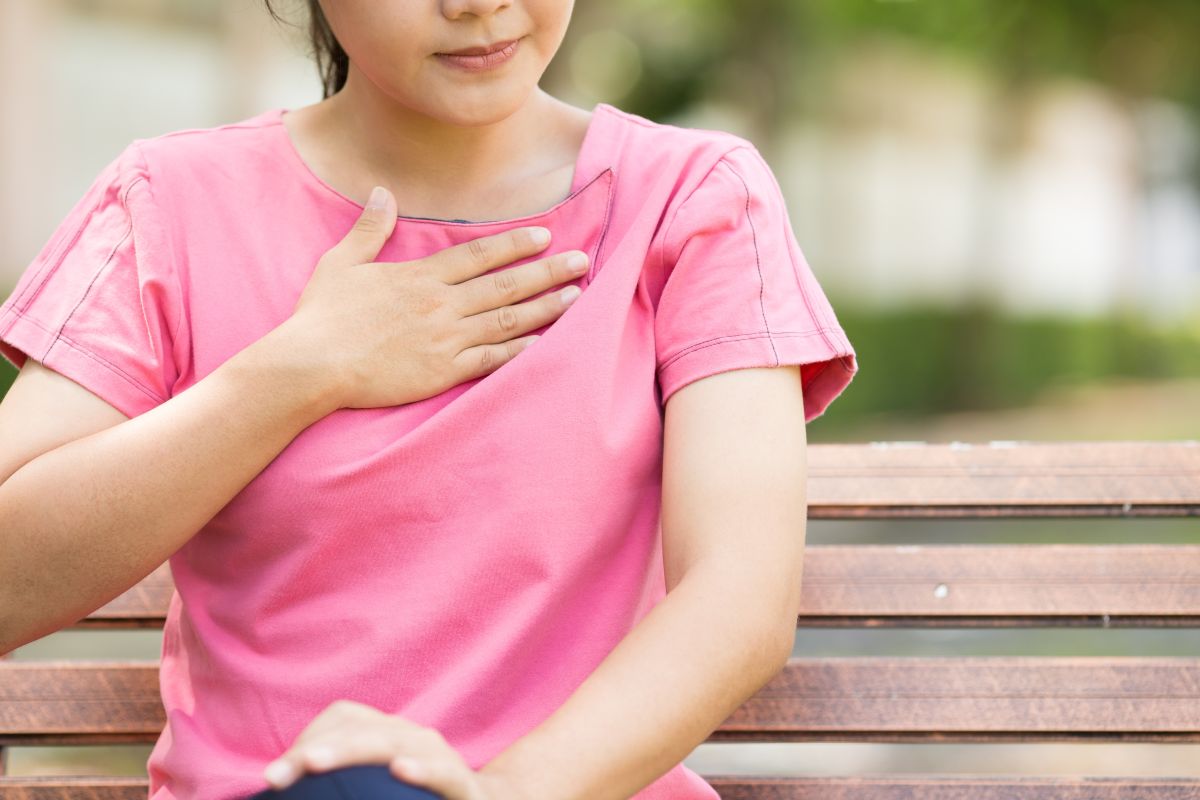 Refluks u niemowlaka - przyczyny, objawy, leczenie | HelloZdrowie