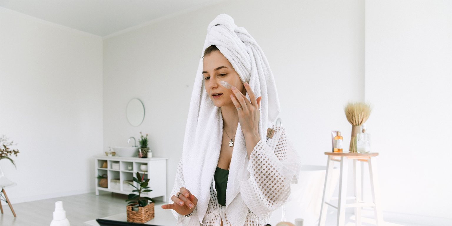 Higiena skóry - dlaczego higiena osobista jest ważna? Jak dbać o cerę ...