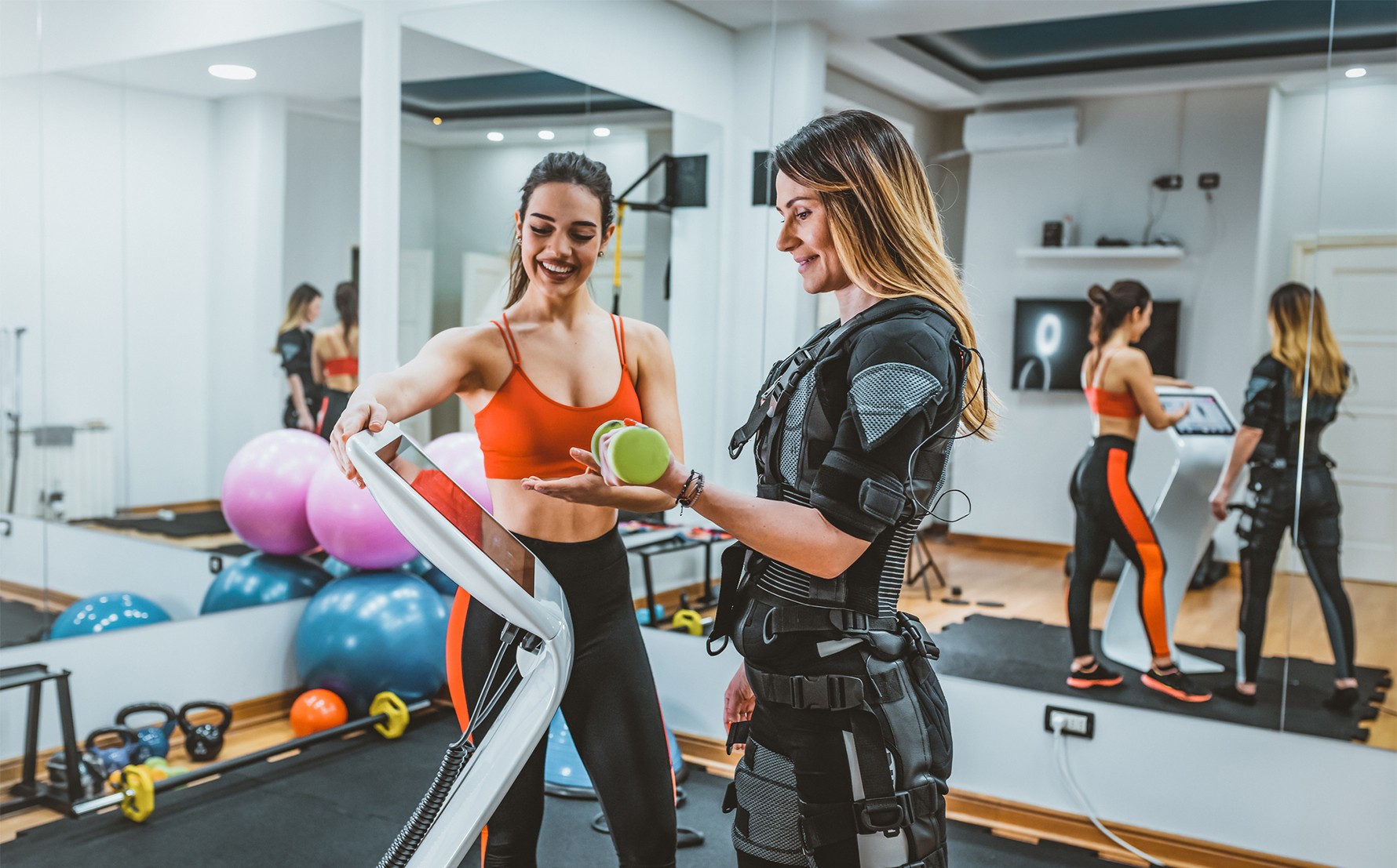 Trening EMS - na czym polega? Elektrostymulacja czy siłownia ...