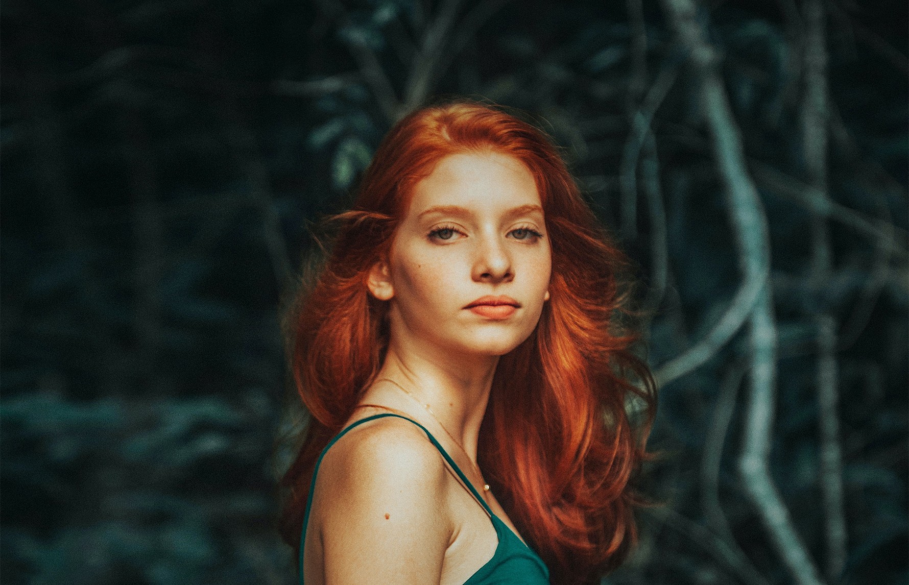 Rude włosy – komu będą pasować i jak o nie dbać, by były ozdobą ...