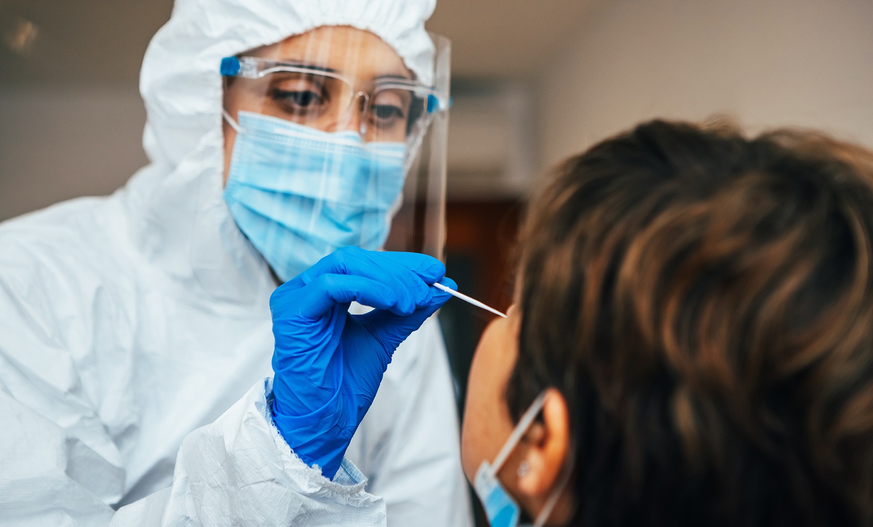 Stan epidemii w Polsce powróci? "Jeśli dynamika zachorowań się utrzyma ...