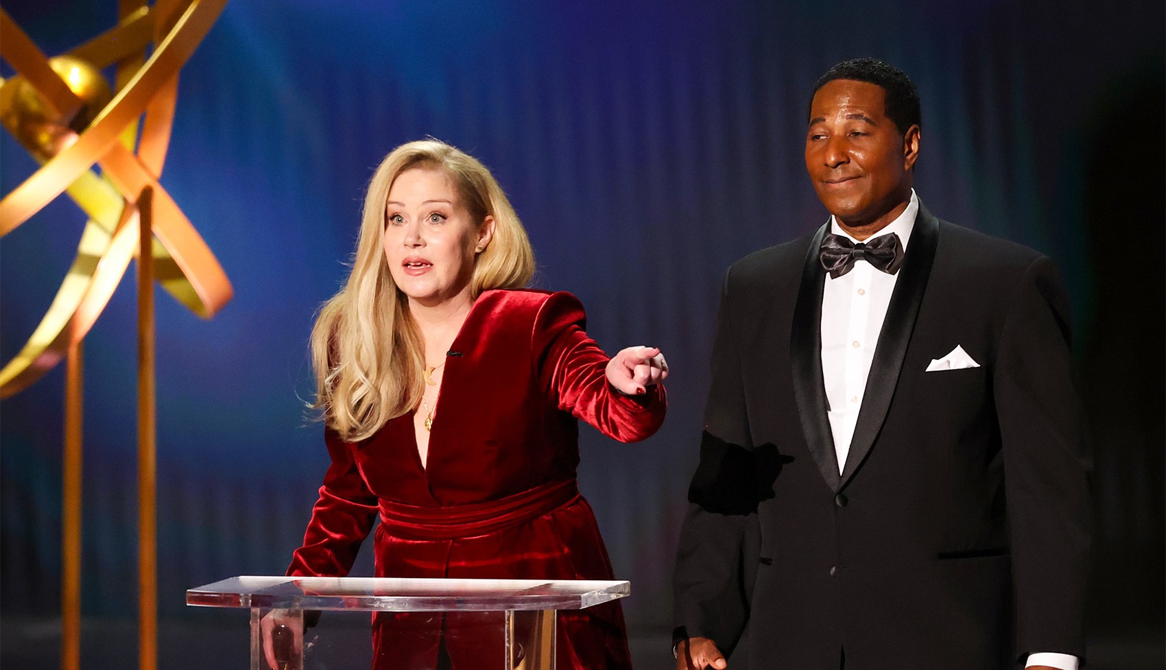 Christina Applegate poruszona reakcją publiczności na gali Emmy 2024 ...